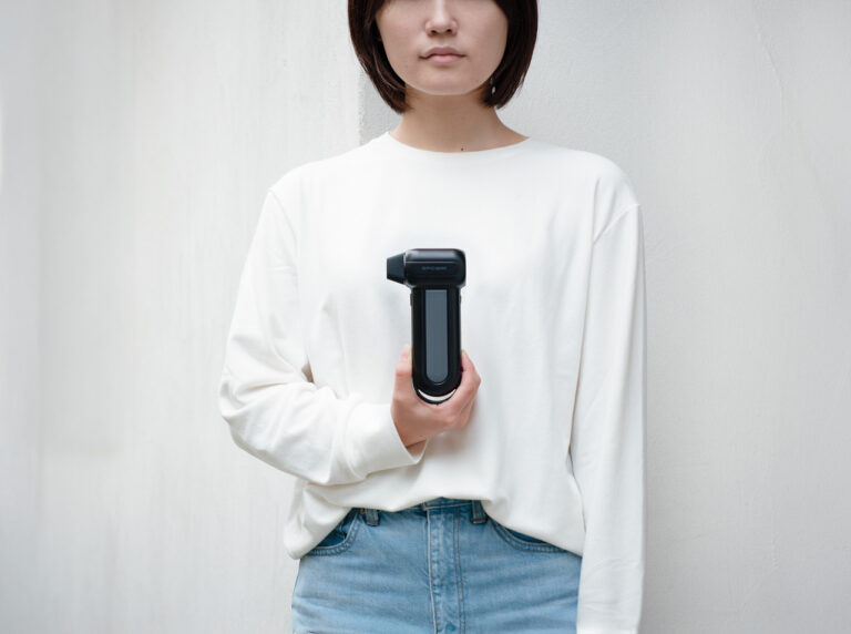 サイン・ハウスの新ブランド“SPICERR” 第2弾「ポケッタブルジェットファンSJU-1」12月13日発売！手のひらサイズ&パワフル風速で ...